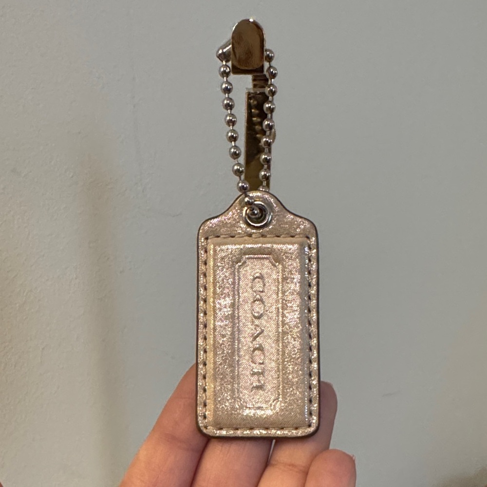 Coach Large Metallic Glittery Hangtag - Gem